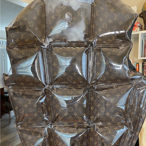 Louis Vuitton | Jackets & Coats | Louis Vuitton 2 Ss Inflatable Gilet ...